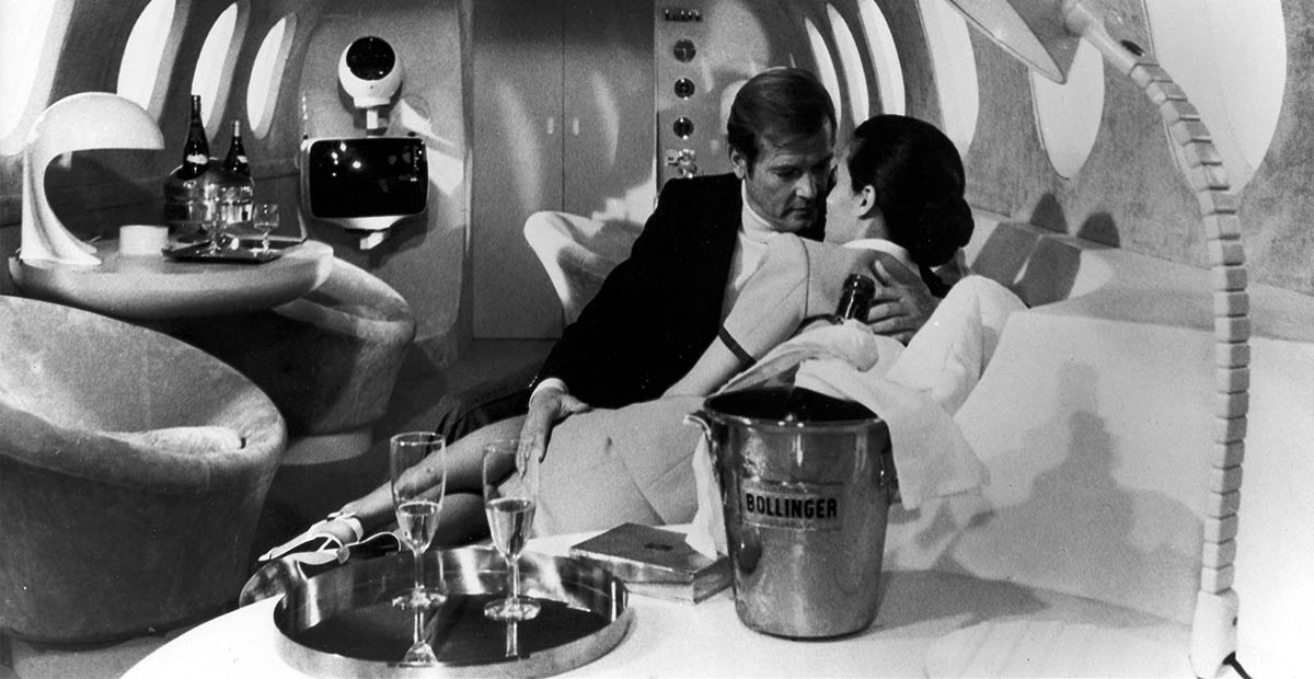 Blog - เพราะ Bollinger ต้องคู่กับ James Bond !? | WINE-NOW